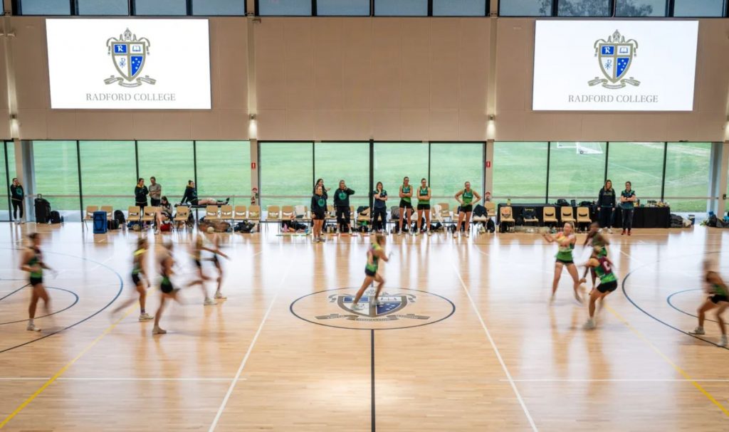 The Diamonds (Australian Netball team) dazzle students by training at ...
